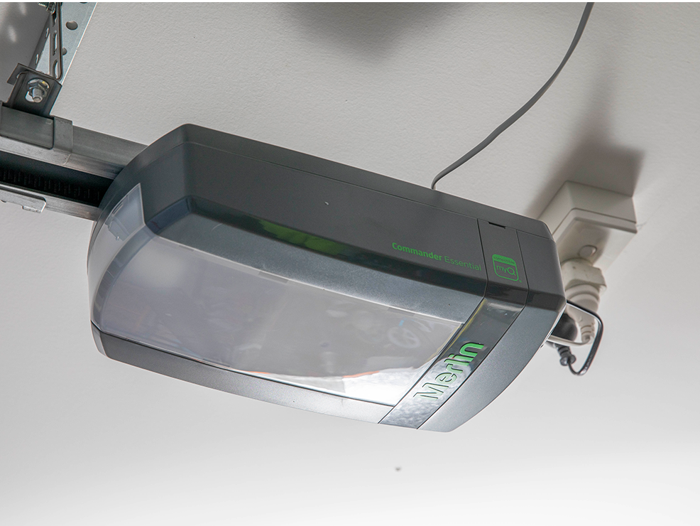 Commander Essential MS65MYQ - Go Merlin